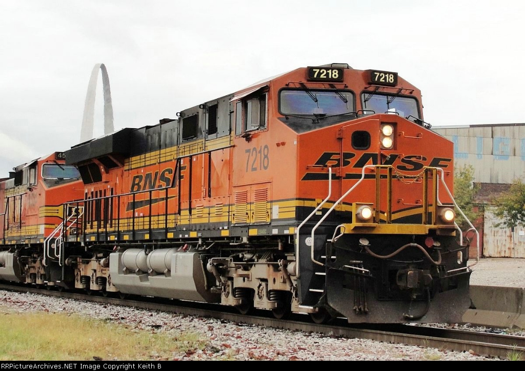 BNSF 7218